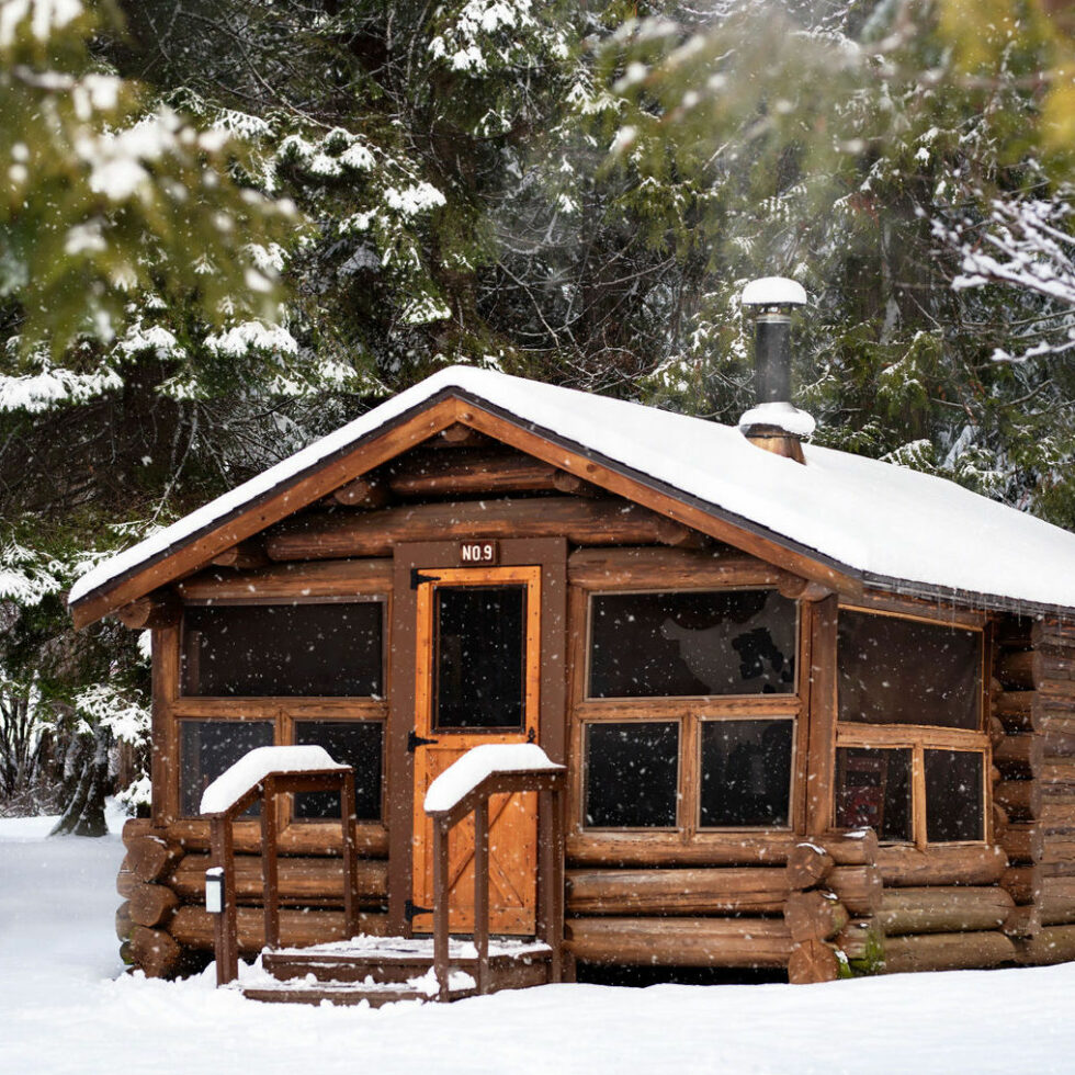 Lochsa Lodge - Rustic Cabins at Lochsa Lodge in Powell, Idaho