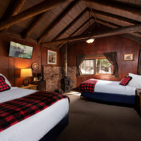 Lochsa Lodge - Cabins at Lochsa Lodge in Powell, Idaho