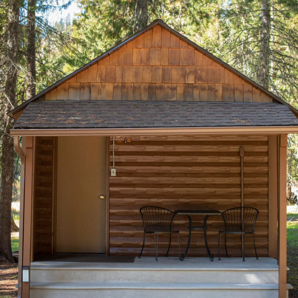 Lochsa Lodge - Cabins at Lochsa Lodge in Powell, Idaho