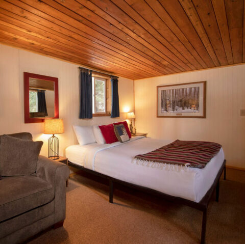 Lochsa Lodge - Cabins at Lochsa Lodge in Powell, Idaho