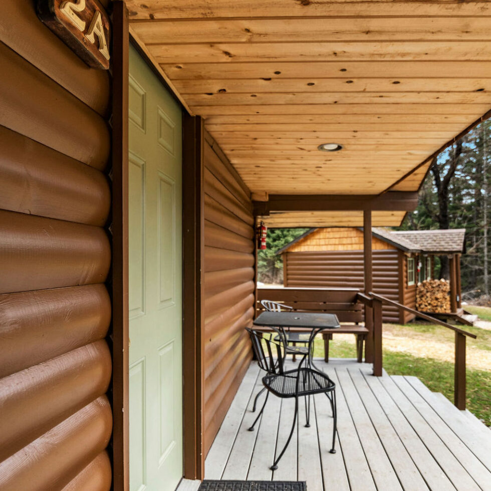 Lochsa Lodge - Cabins at Lochsa Lodge in Powell, Idaho
