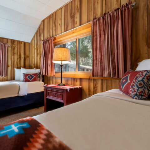 Lochsa Lodge - Cabins at Lochsa Lodge in Powell, Idaho